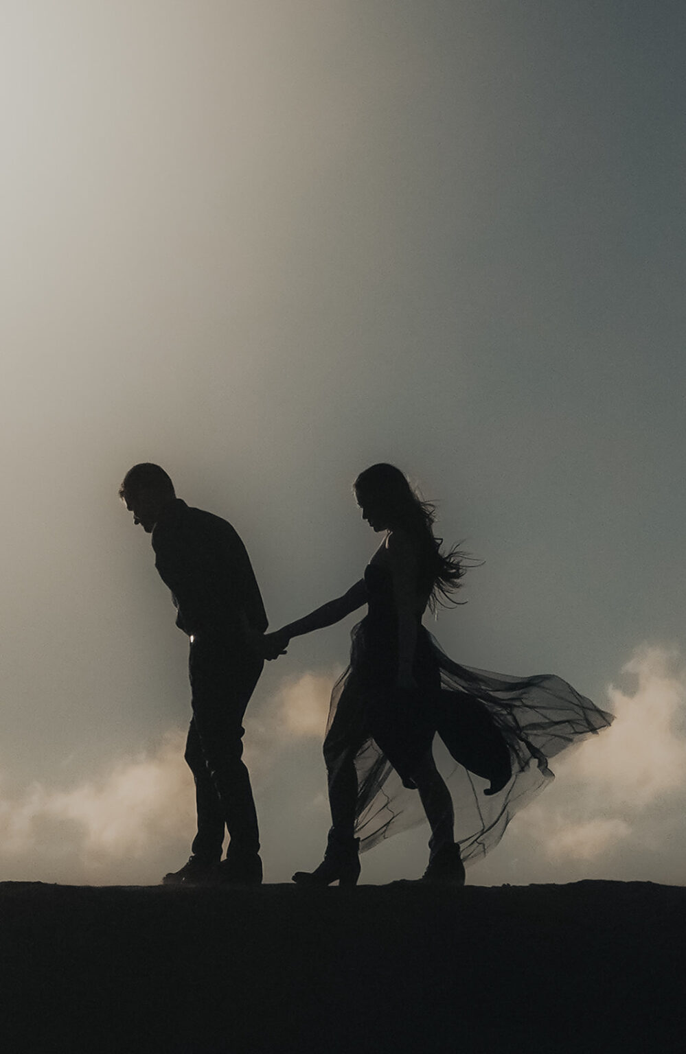 Em & Wyatt’s Central Oregon Sand Dune Moody Adventure Elopement ...