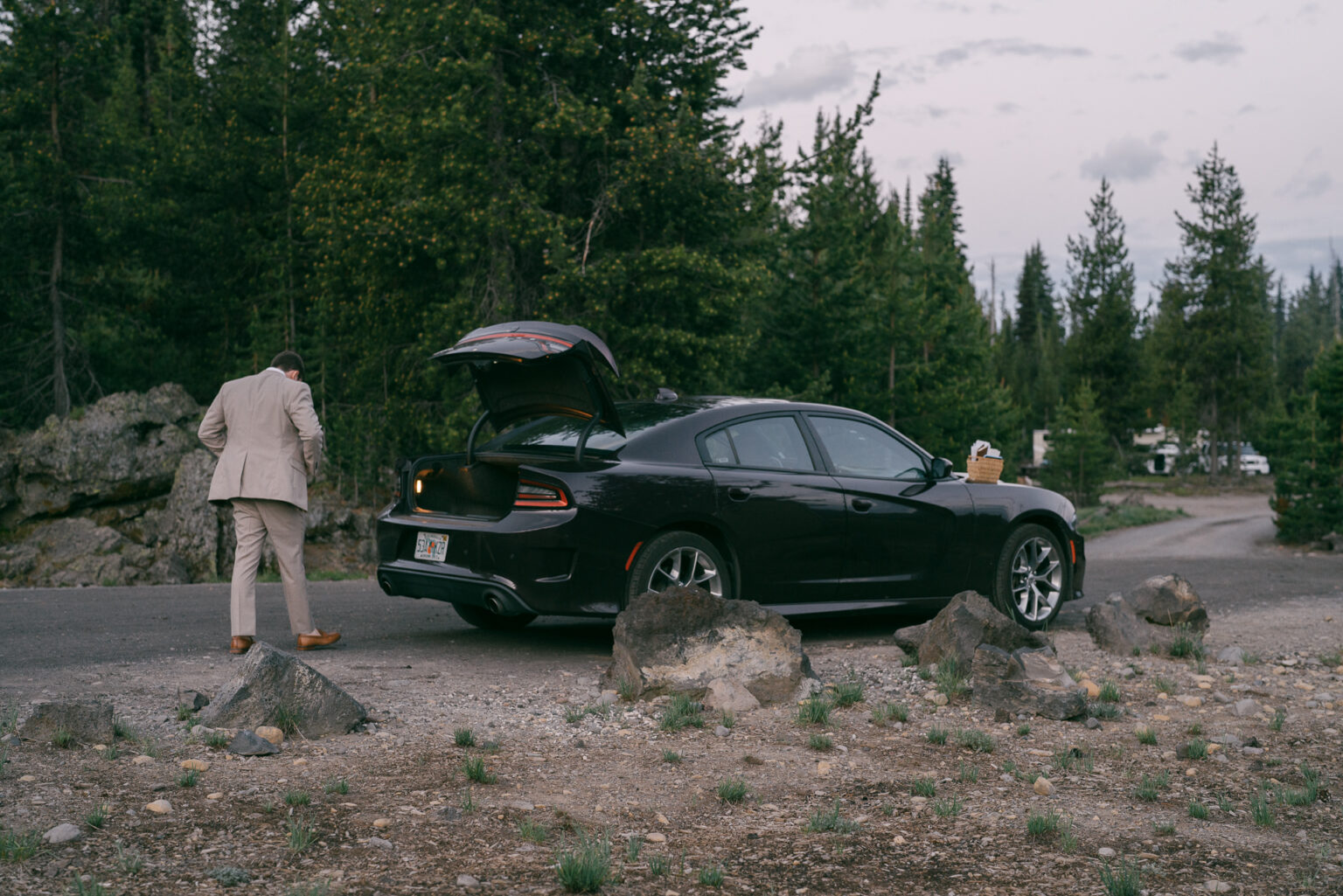 Carley + Autra – Sunrise elopement at Sparks Lake | tulewalks.com